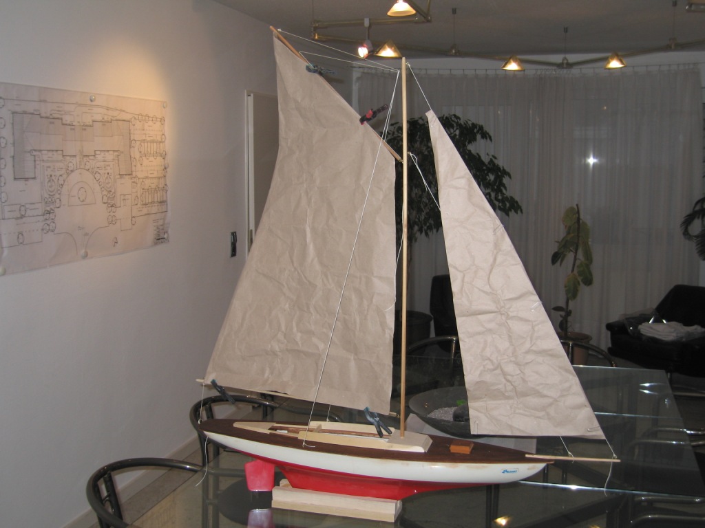 Seifert Segelboot fernsteuern - Rumpf und Aufbauten - Schiffsmodell.net